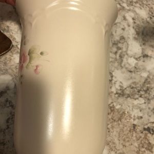 PFALTZGRAFF TEA ROSE | Accents | Pfaltzgraff Tea Rose Stoneware Utensil ...